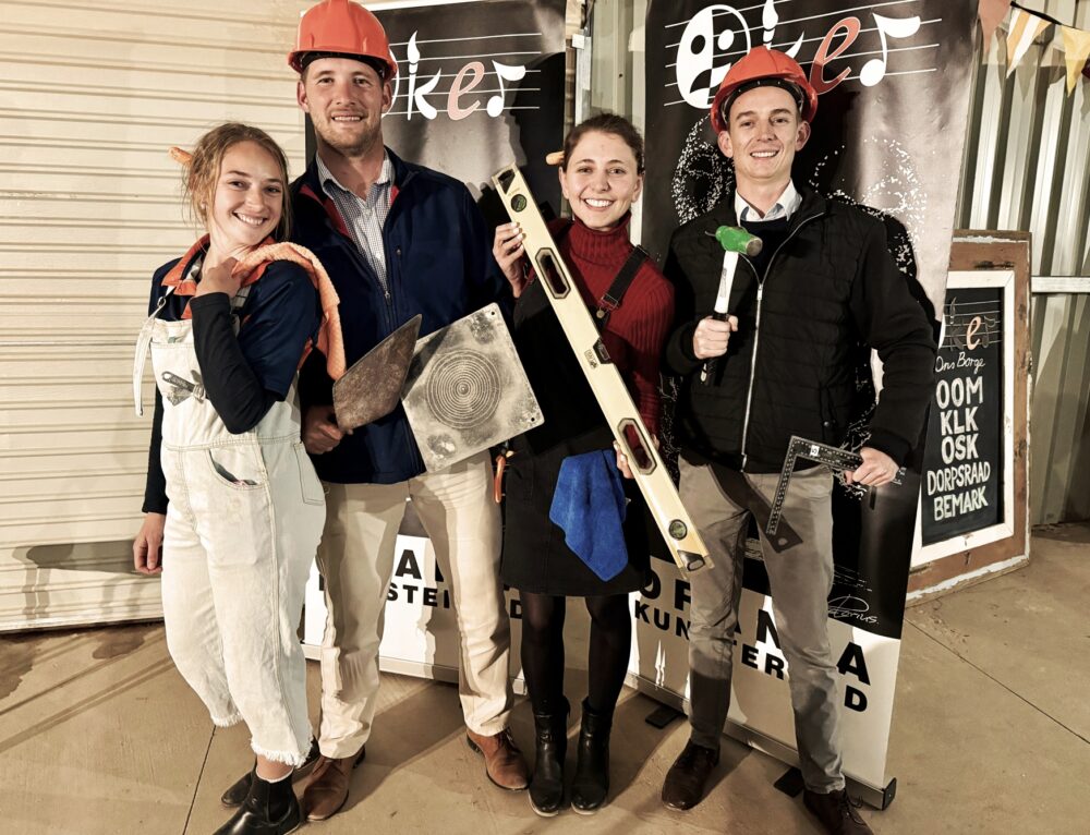 Top 100 Afrikaanse liedjies, deur Daantjie Badenhorst - FAK